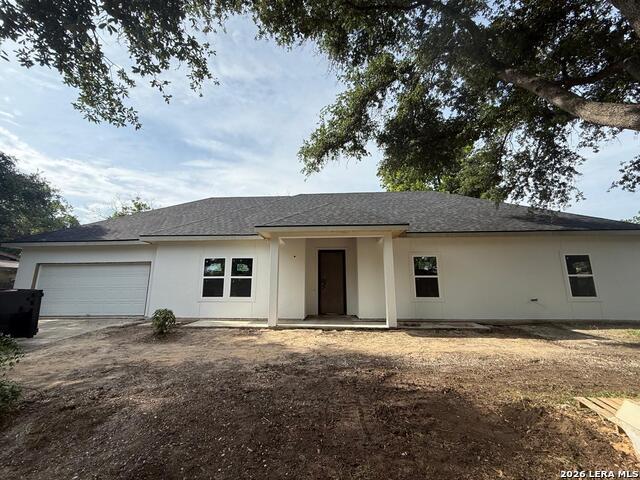 421 Faircrest Dr