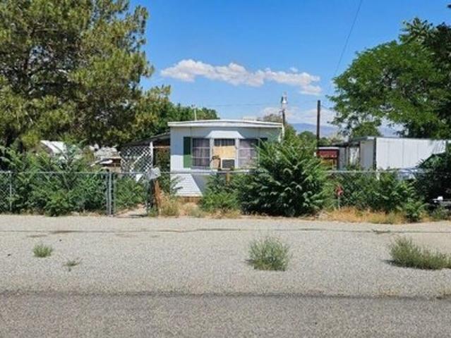 421 First Ave, Yerington, NV 89447