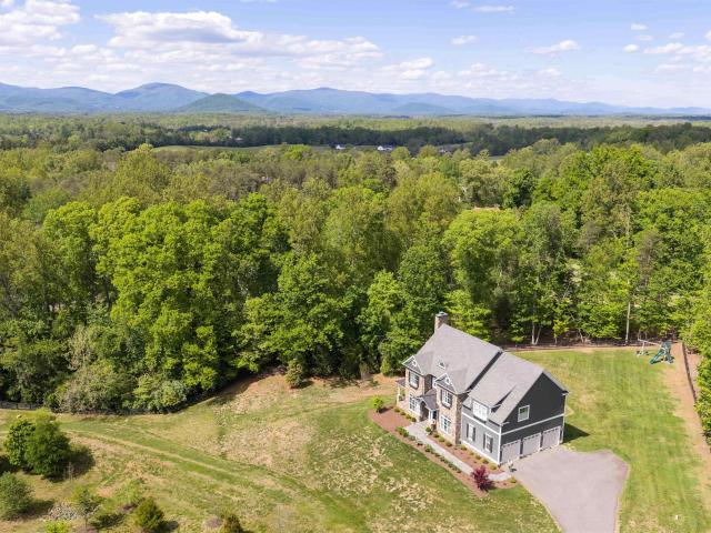 421 houndstooth ct