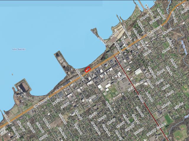 421 Lake Shore Drive W