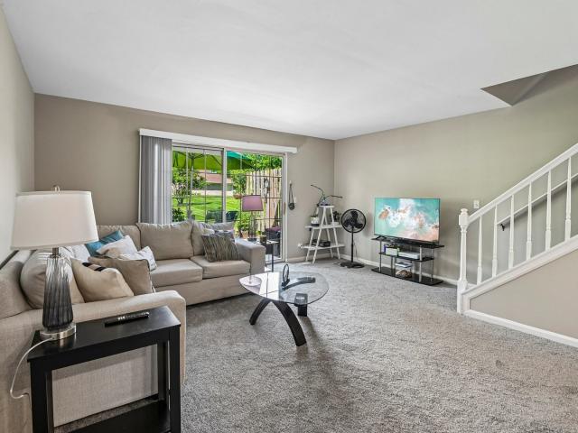 421 Lakeview Circle