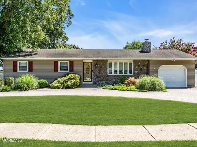 421 Leanora St, Brick, NJ 08723