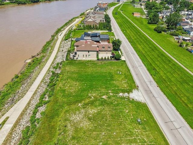 421 Manhattan Blvd, Dayton, KY 41074