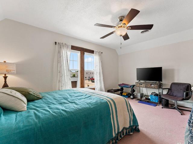 421 Manitowoc St