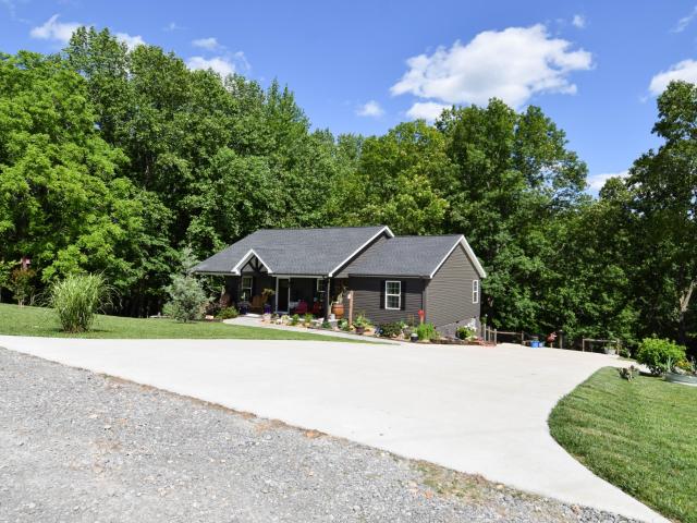421 Marlin Ln