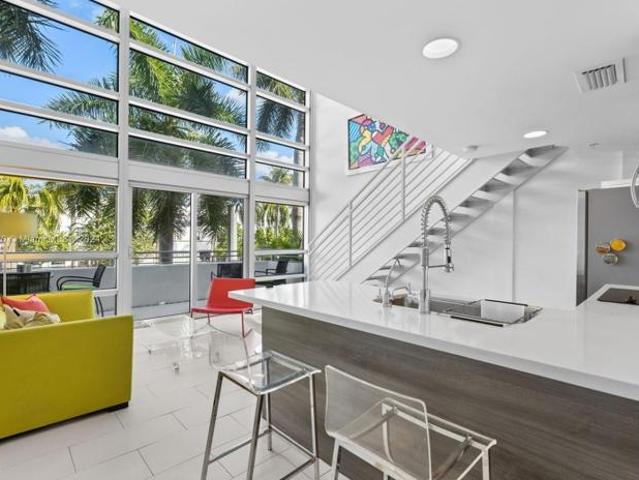 421 Meridian Ave #6, Miami Beach, FL 33139