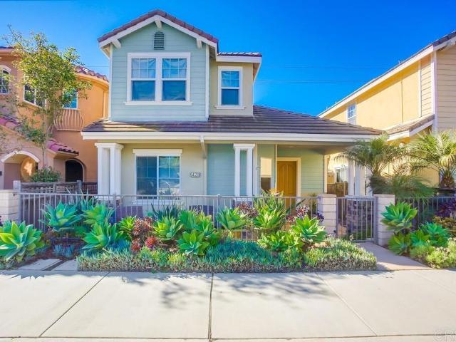 421 N Cedros Ave