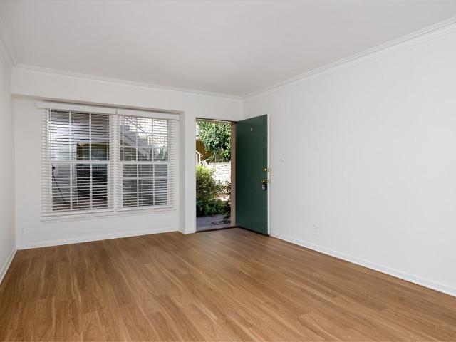 421 N. Doheny Drive 1 Bedroom Apartment for Rent at 421 N Doheny Dr, Beverly Hills, CA 90210 Beverly Hills
