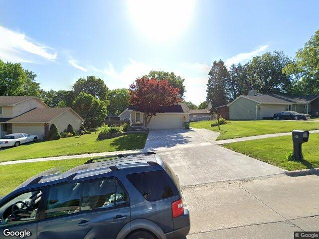 421 N Hickory Blvd, Pleasant Hill, IA 50327