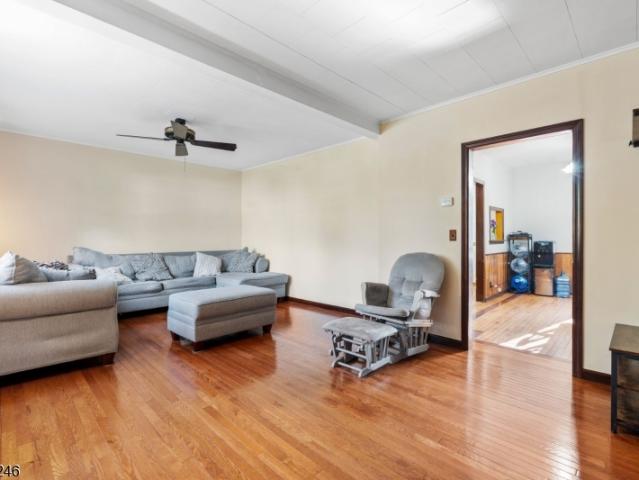 421 N Lincoln Ave
