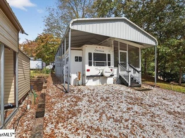 421 Newbury Cir, Westminster, SC 29693