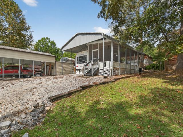 421 Newbury Circle