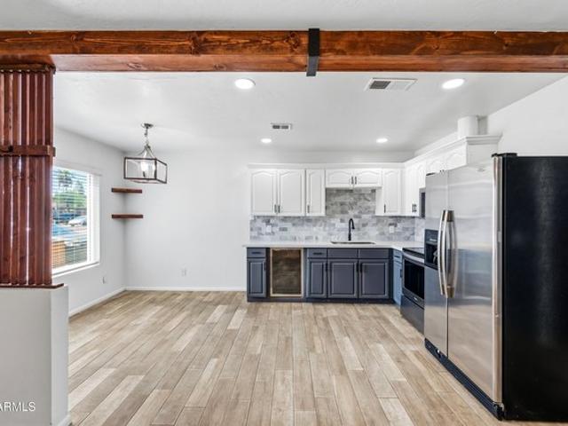 421 S Terry Ln, Tempe, AZ 85281