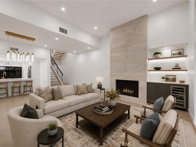 421 S Van Ness