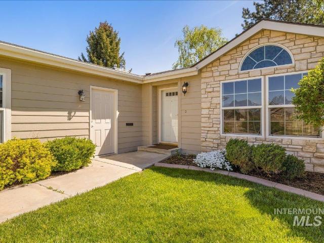 421 S Curtis Rd #122