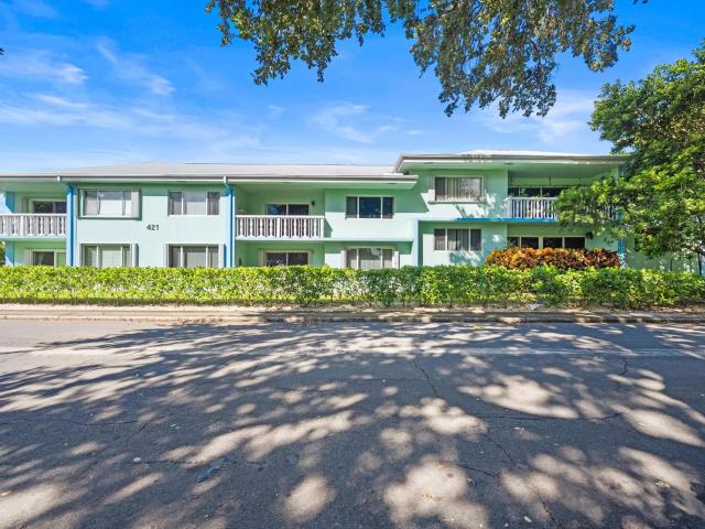 421 S Lakeside Dr, Unit 7, Lake Worth Beach, FL 33460 | MLS #R11130 | Compass