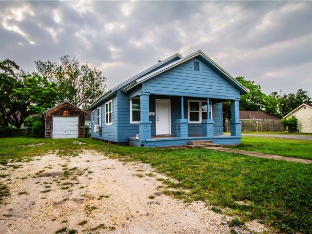 421 South San Patricio