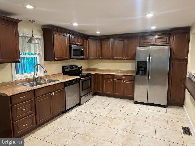 421 Sawmill Lane
