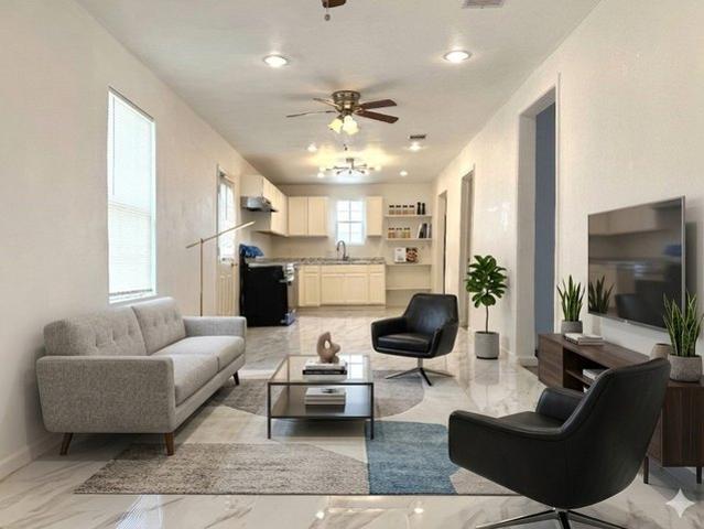 421 Sidney St Unit 1/2, Houston, TX 77003