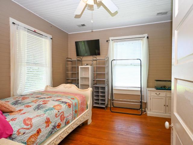 421 Spring Hill Road