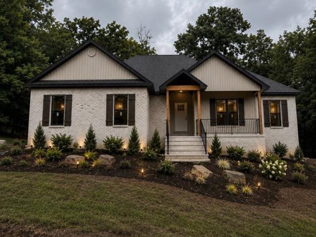 421 Sunny Brook Dr, Deatsville, AL 36022
