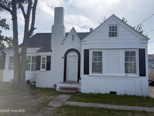 421 Perry St, Elizabeth City, NC 27909
