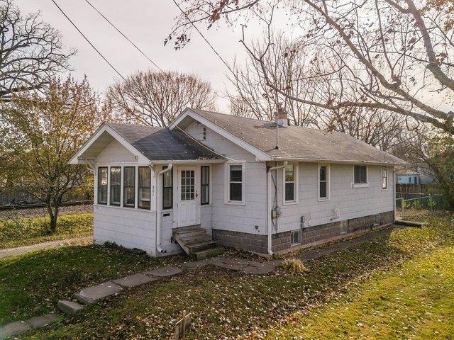 421 Rock Pl, Oshkosh, WI 54901