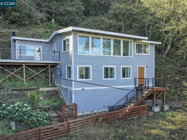 421 Rose Ave