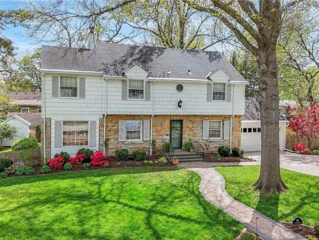 421 W 58th St, Kansas City, MO 64113 | MLS #2608 | Compass