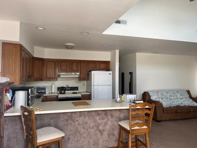421 W Bennett Avenue