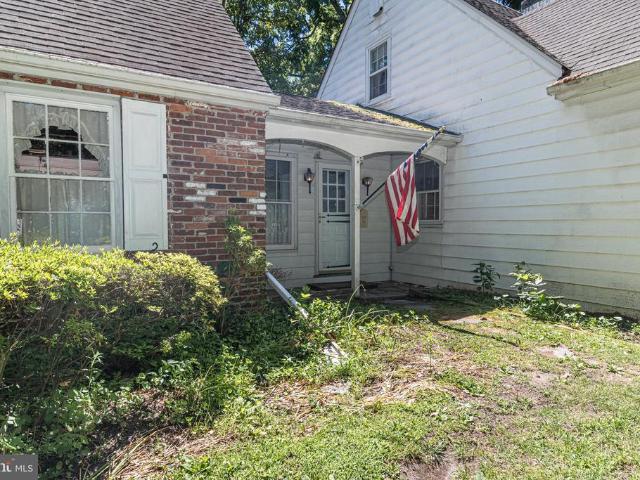 421 W Elma Avenue