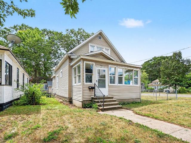 421 W Forest Avenue