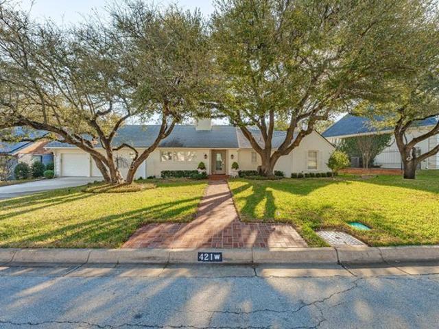 421 W Hazelwood Dr, Fort Worth, TX 76107
