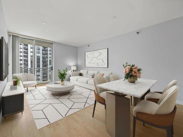 421 W HURON Street # 1207