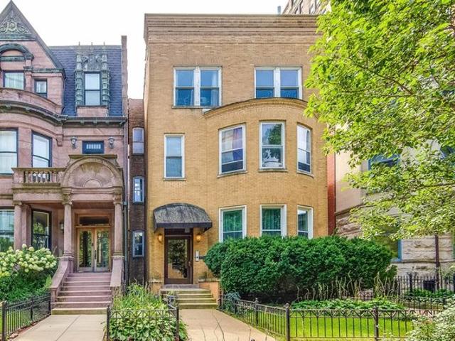 421 W Oakdale Ave Apt 4, Chicago, IL 60657