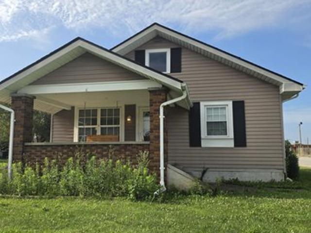 421 W Pendleton Ave, Lapel, IN 46051