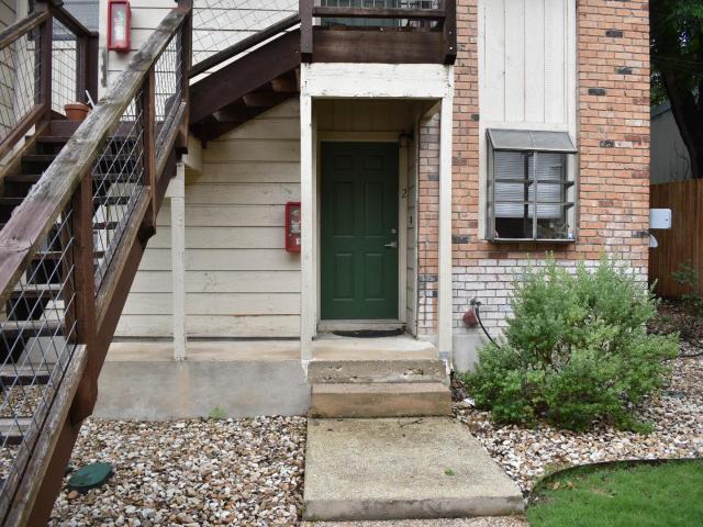 421 W San Antonio St # i 2