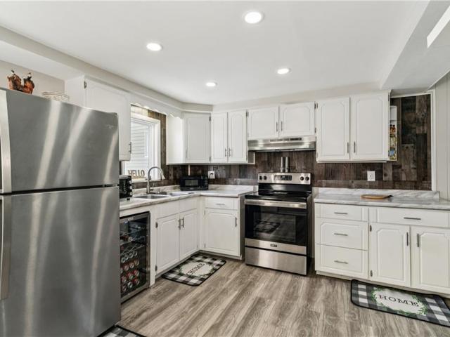 421 Wayne Ave, Ellwood City, PA 16117 | Compass