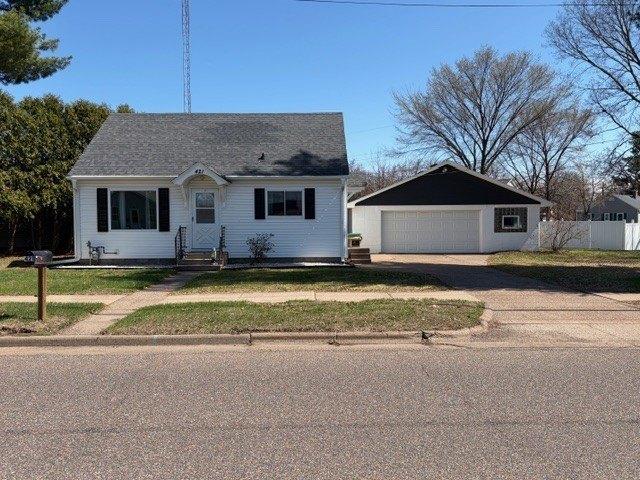 421 Wheaton St, Chippewa Falls, WI 54729