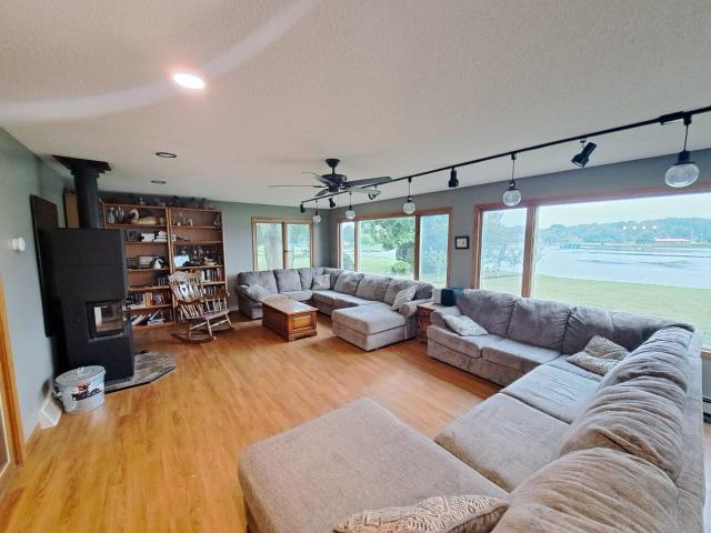 421 Wilcox Parkway