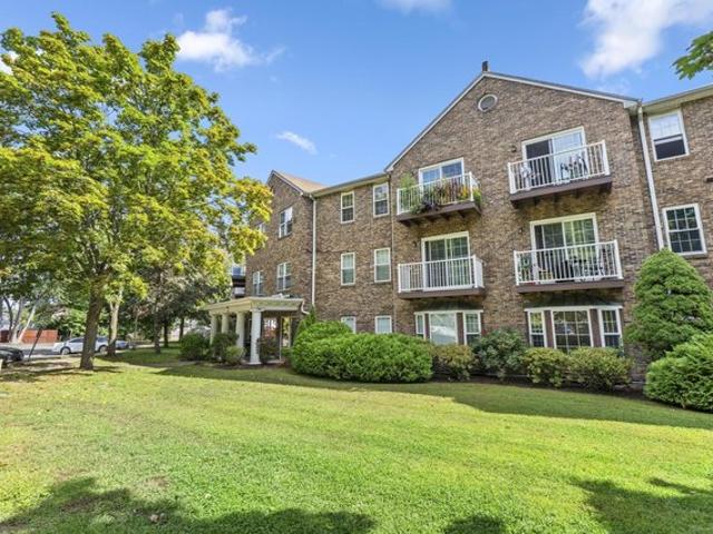421 Tolland St Unit 209, East Hartford, CT 06108