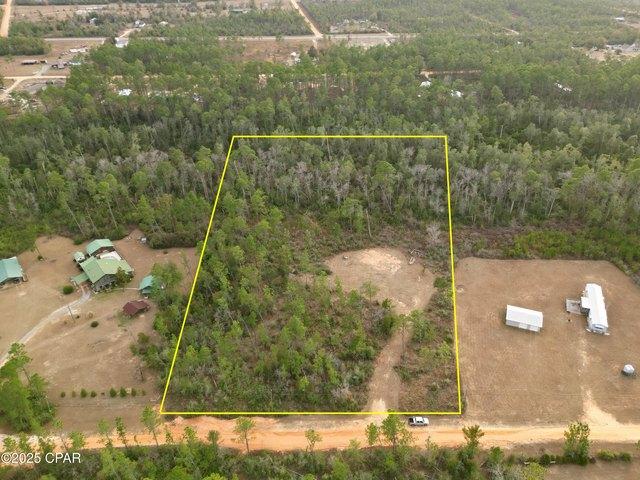 421 Tinker Ln, Chipley, FL 32428