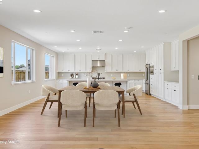 421 Trellis Way