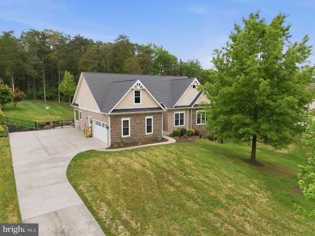 42240 Hiddenwood Ln, Ashburn, VA 20148 | MLS #VALO2124