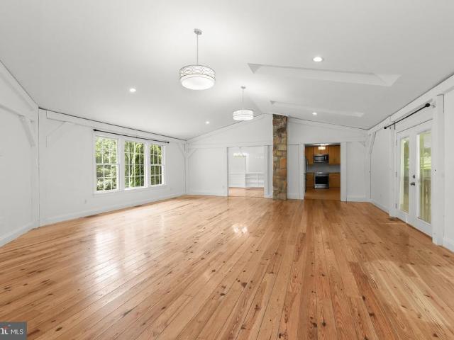 4224 Roop Road