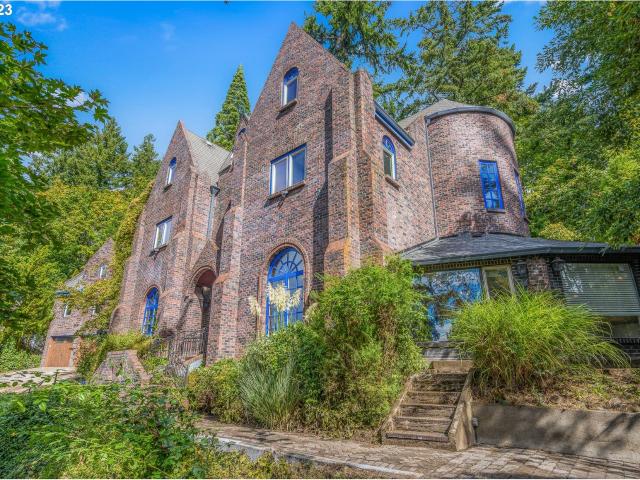 4224 SW Melville Ave, Portland, OR 97239 | MLS #200188