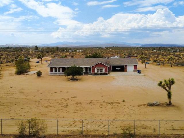 4224 Yucca Mesa Rd, Yucca Valley, CA 92284