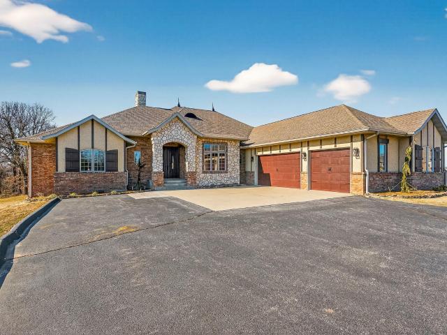 4225 N State Highway Ab