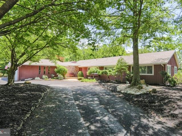 4225 Orchard Hill Rd, Harrisburg, PA 17110