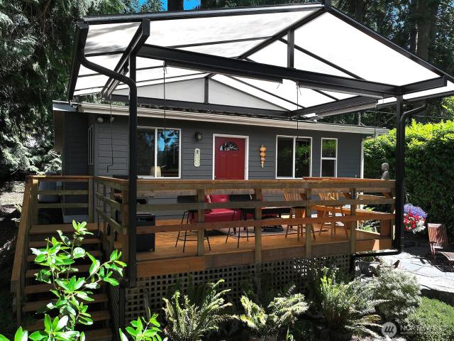4225 Beach Drive